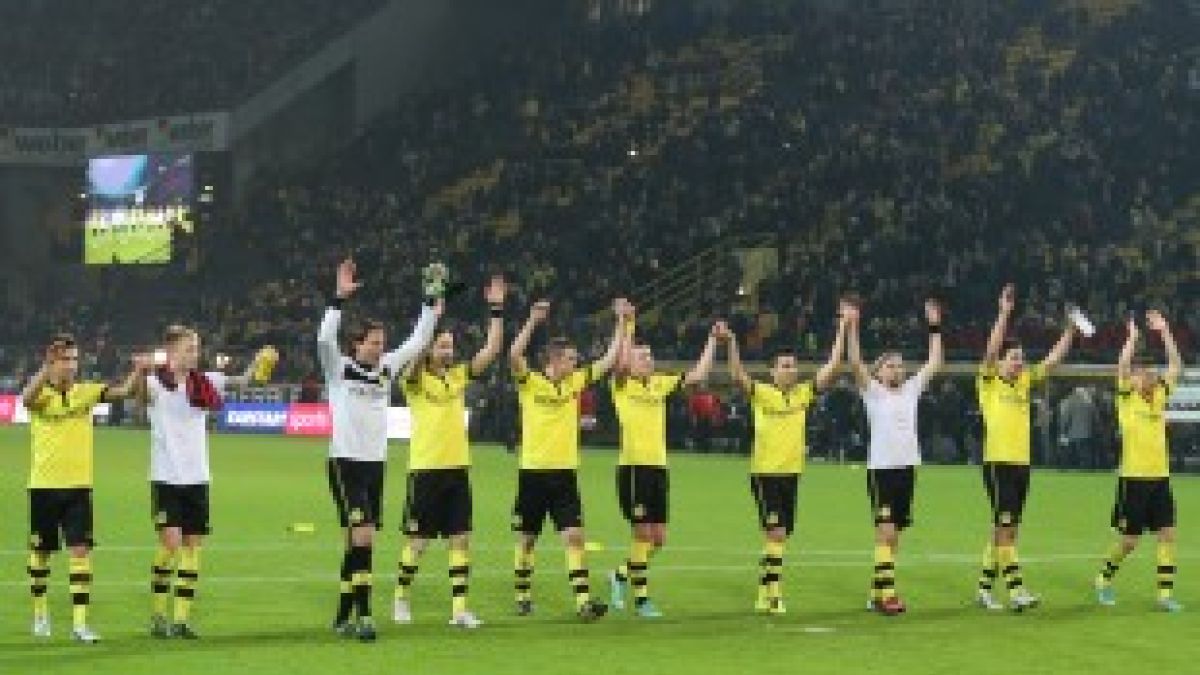 Reus rolls over Frankfurt