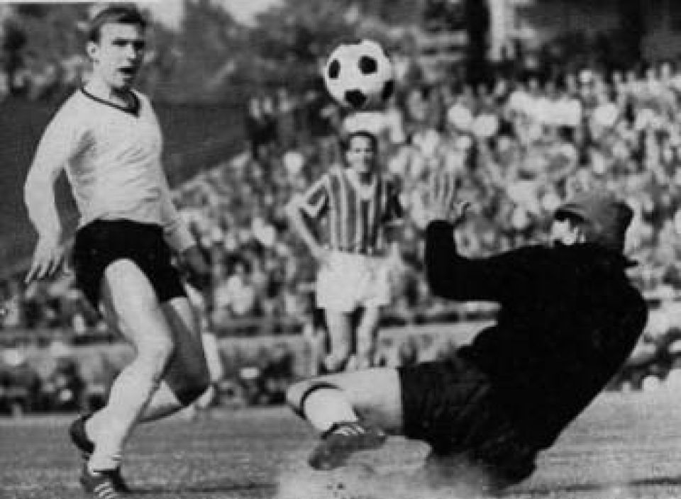 Ein neuer Pokal für einen neuen Pokalsieger - Deutscher Pokalsieger 1965!!!